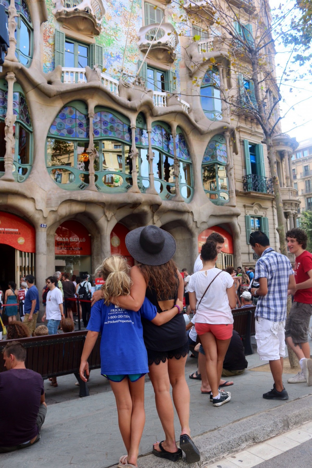 Top 5 Things To Do In Barcelona According To A Local | Chic Family Travels